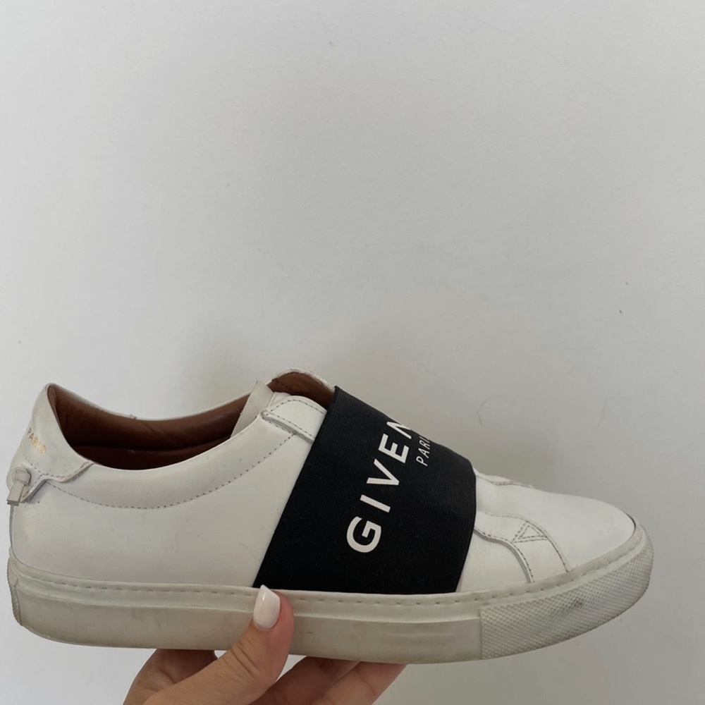 Givenchy Sneakers - Gem
